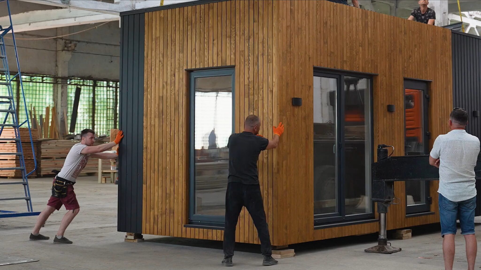 Heating Modular Buildings with Herschel Infrared