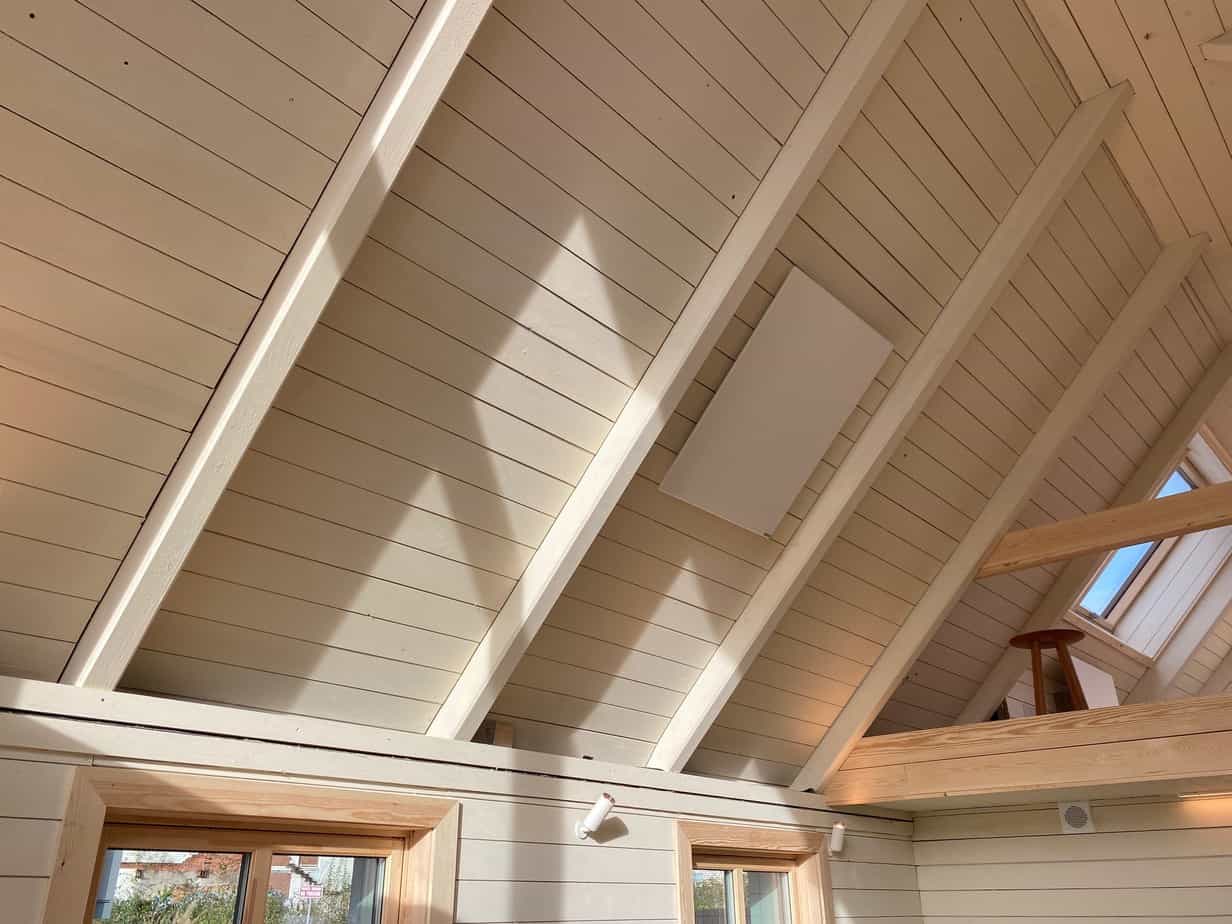 Heating passive houses with Herschel Infrared, low energy efficient heating